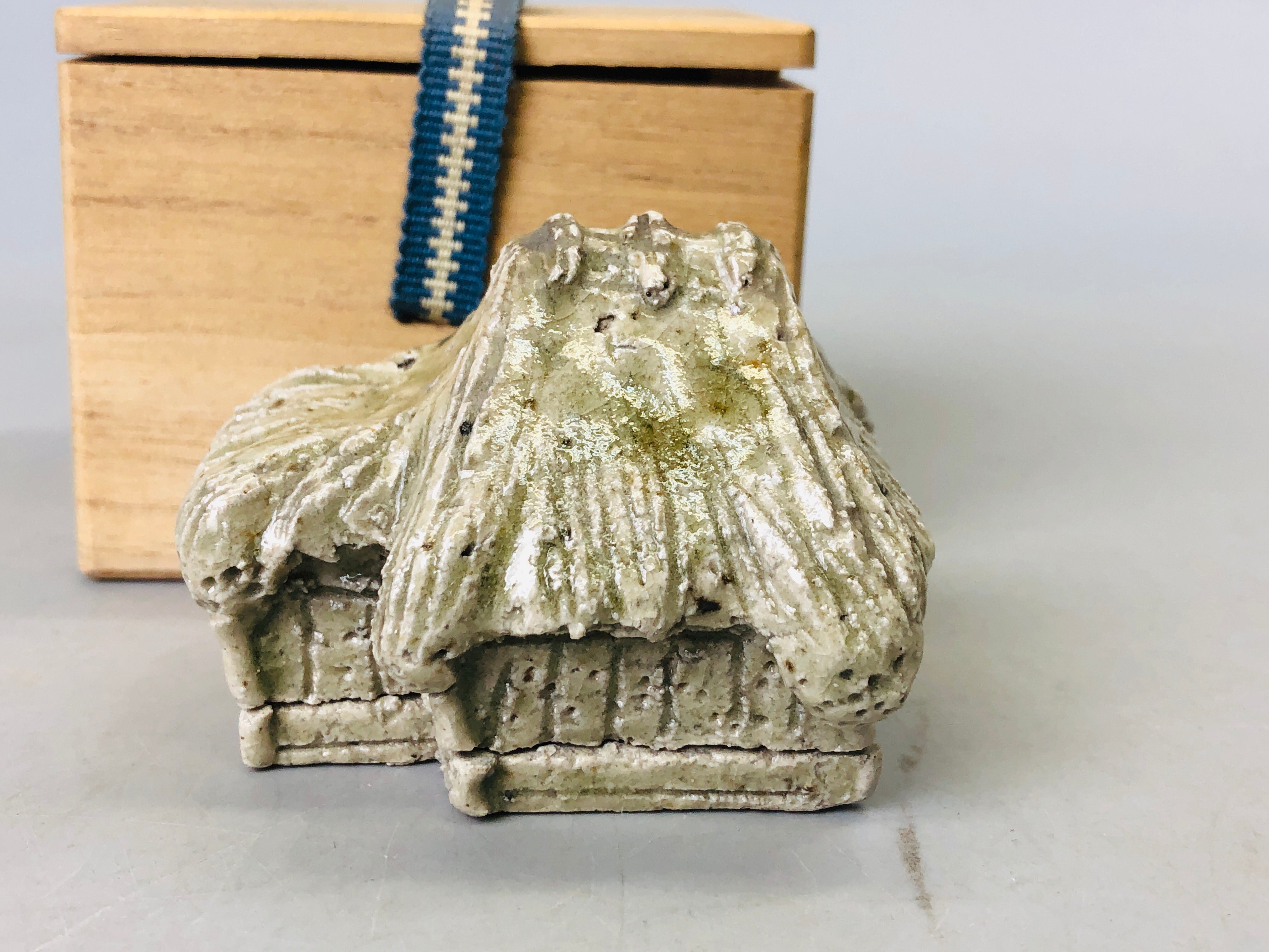 Y6085 [VIDEO] BOX Seto-ware House signed Japan antique incense case fr ...